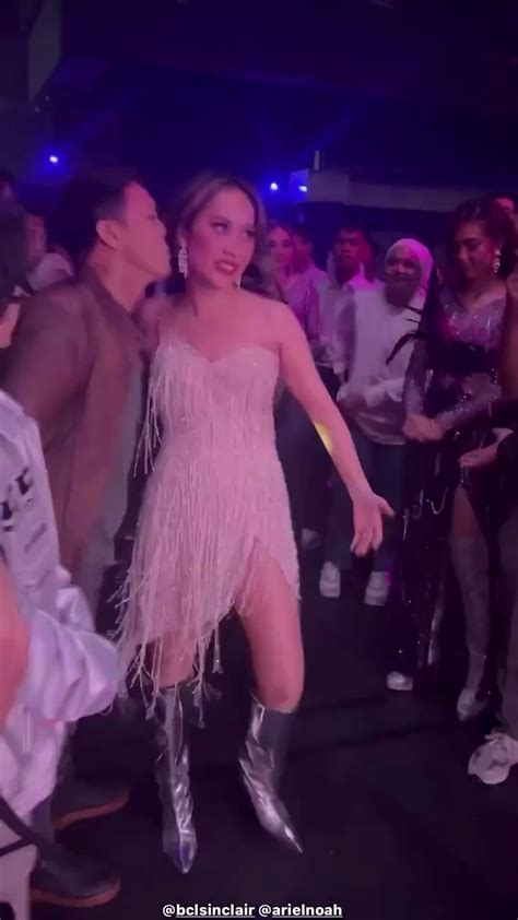 Heboh Ariel Noah Cium Pipi Bcl Begini Potret Kebersamaan Mereka Netizen Pengin Kawal Sampai