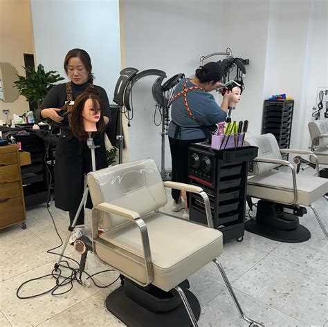 사동미용실 이즈헤어 봐바요 언젠가는 진짜 유능한 디자이너 되실꺼라구요 저는 믿거든요 ️ Instagram