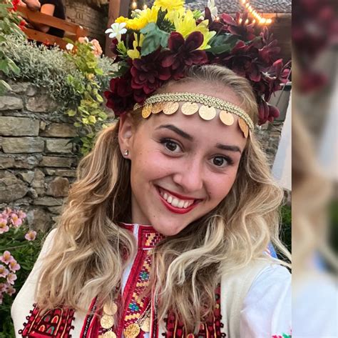 Виктория Петрова