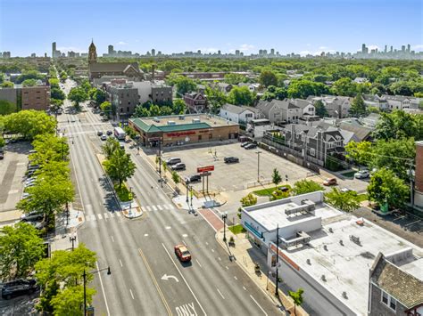 2301 W Irving Park Rd Chicago Il 60618 Loopnet