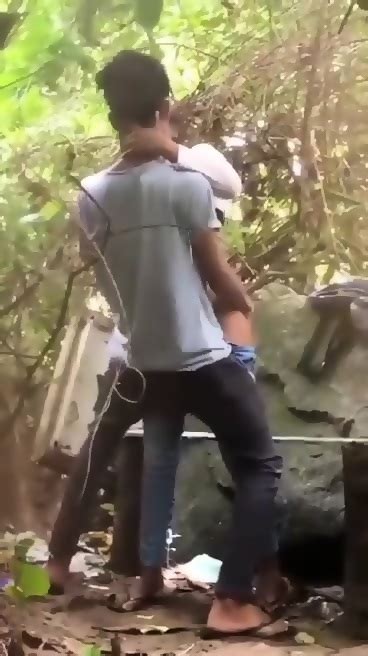 Boyfriend Sex Girlfriend In Park Outside Sex