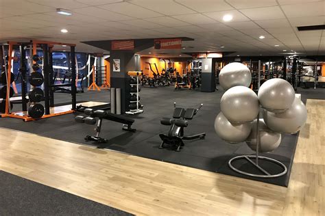 Salle De Sport Basic Fit Annemasse Rue Germain Sommeiller
