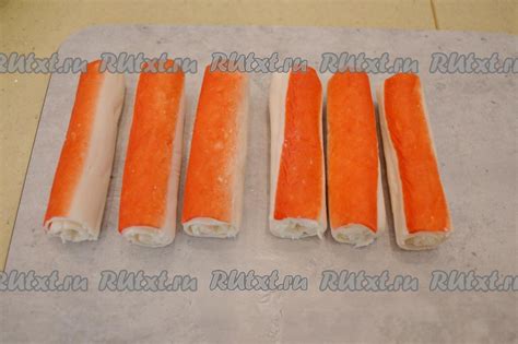 Крабовые палочки фаршированные сыром и яйцом 13 фото в рецепте