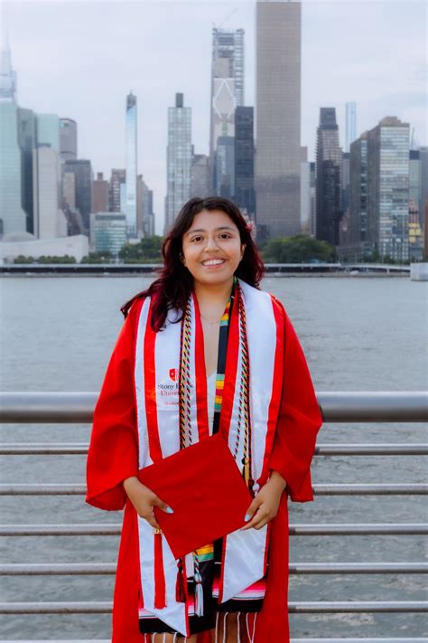 Jessica Chuqui Villa On Linkedin This Past May 17th I Graduate Summa Cum Laude With My