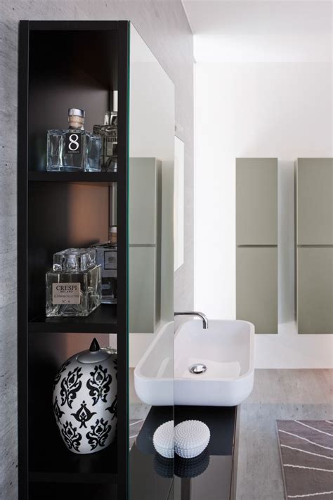 My Seventy Plus De Chez Idea Group Composition Graphique Pour La Salle De Bain Avec Discrets