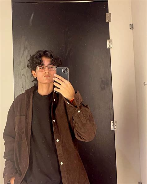 Daksh Daksh 26 • Instagram Photos And Videos