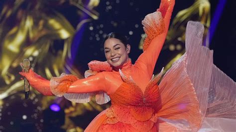 Vanessa Hudgens Reveals Why Shes Leaving Hsm Behind