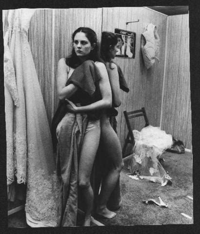 Lesley Ann Warren Orig Sexy Leggy Stripper Photo 1979 31774941