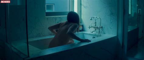 Голая Ана Жирардо в Entangled