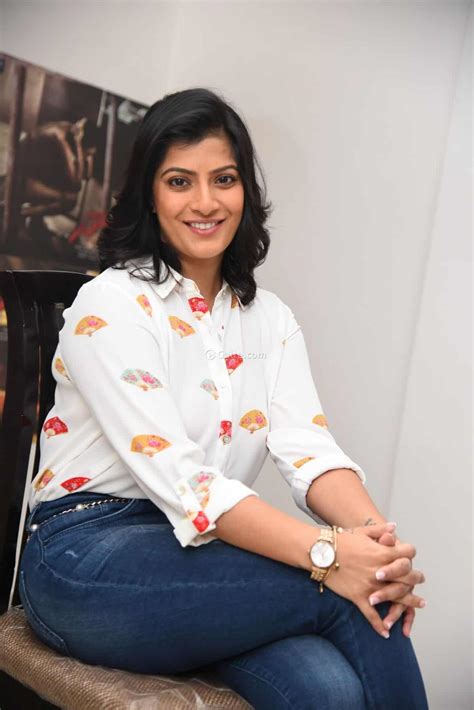 Varalakshmi Sarathkumar Latest Pics