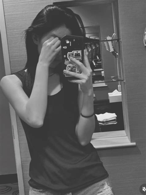 Pin By Bldno On Baddie Itzy Pop Photos Kpop