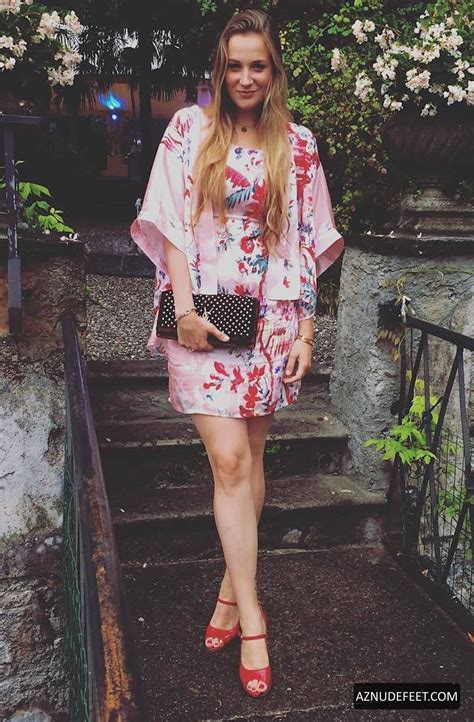 Paulina De Matteis Feet Aznudefeet