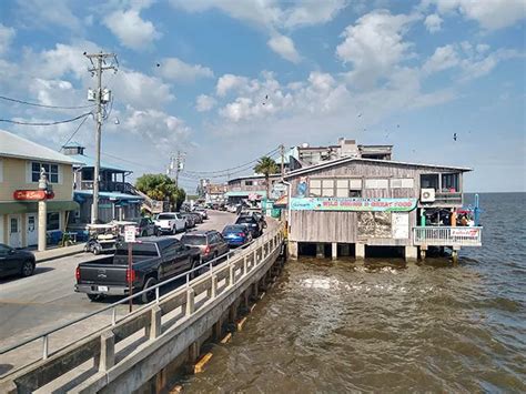 This Scenic Road Trip Will Take You To 14 Of Floridas Most