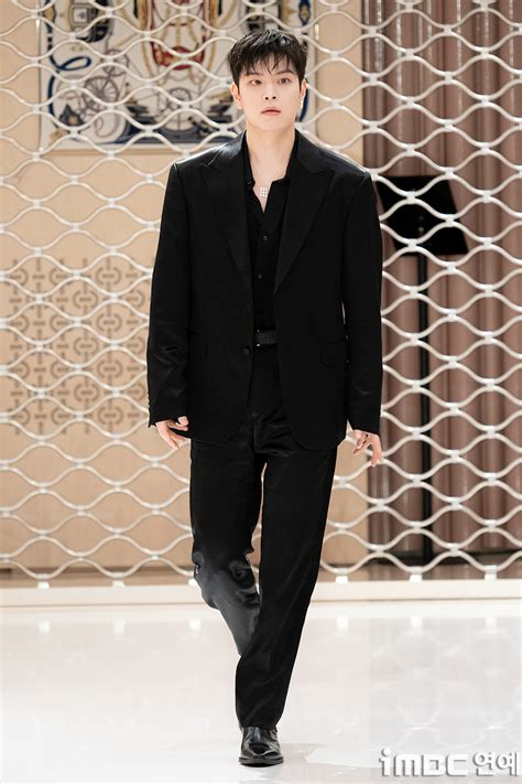 [포토] 스키즈 승민 화보 같은 등장