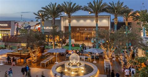 The Top 5 Experiences At 2nd And Pch Visit Long Beach