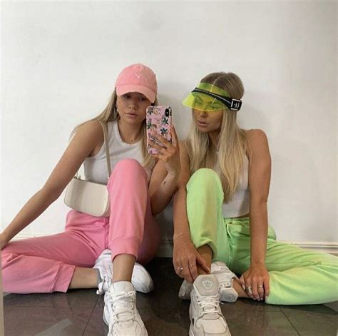 Pin By Freya Hammen On 2022 Green Girl Pink And Green Pink Girl