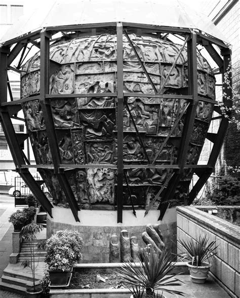 სიყვარულის ვაშლი Zurab Tsereteli Museum Of Modern Art