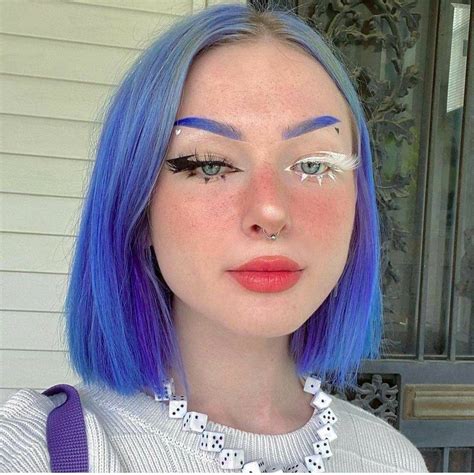 مدل خط چشم فانتزی دخترانه؛ برای یک میکاپ بسیار خاص و متفاوت