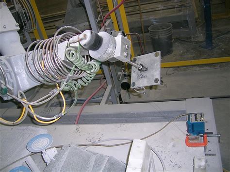 Stellantis Robot Swap Boosts Efficiency Tremendously Dynalog