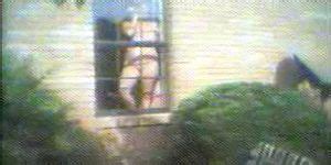 femme nue dans la fenêtre TNAFlix