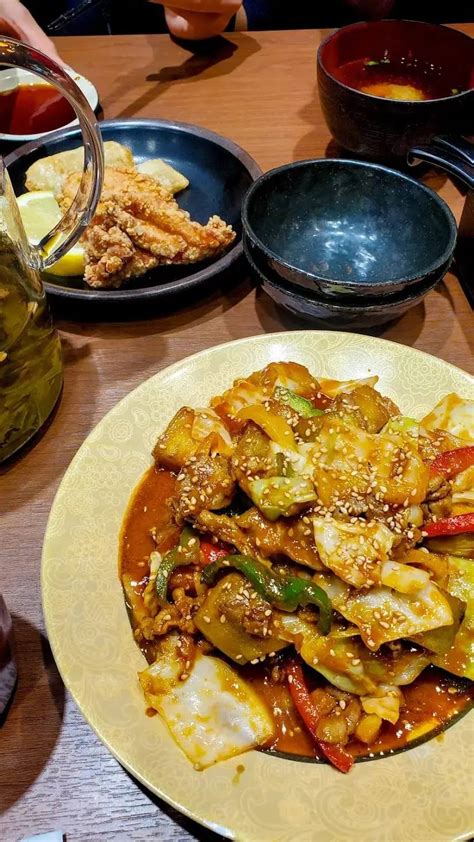 Цахим Жэюүгбугим Jeug Bugim Орц Гахайн мах 600 гр Сонгино 1 ширхэг Лууван 1 ширхэг