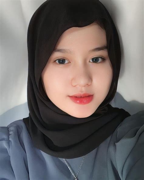 Pin On Gadis Jilbab Cantik