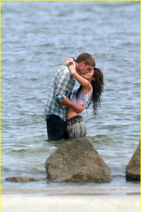 Miley Cyrus Liam Hemsworth Last Song Kiss Photo Photo
