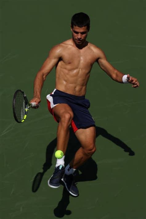 Carlos Alcaraz Tennis Training And Practice Tennis Photos Tennis Photography Hot Rugby Players