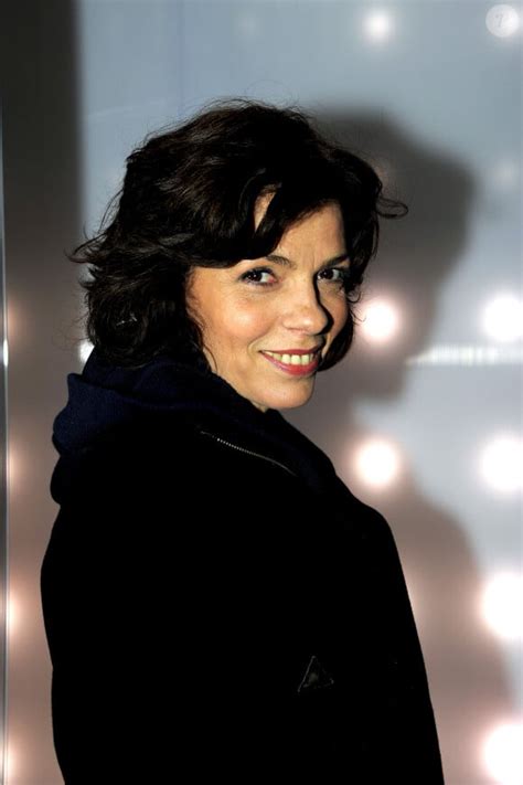 Elizabeth Bourgine Meurtres Au Paradis Son Fils Est Aussi Un Acteur