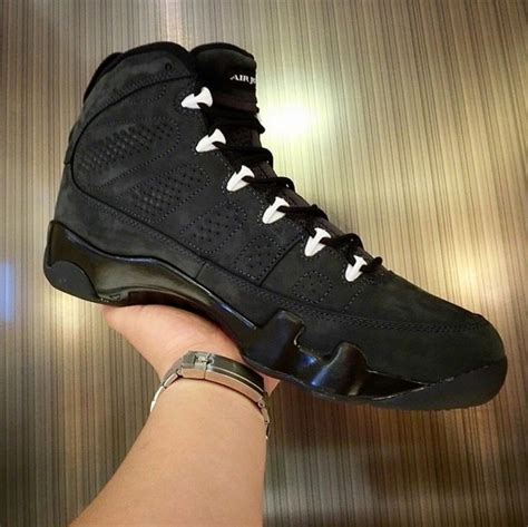 A New Air Jordan 9 Retro for September - WearTesters