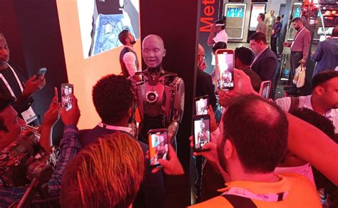 Robot Ameca Causa sensación al confesar que es fanático de Billie Eilish