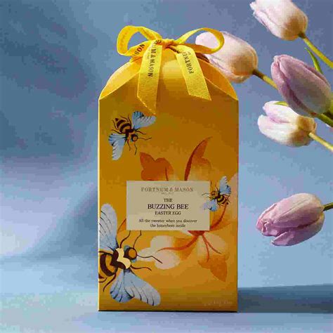 The Buzzing Bee Easter Egg 225g