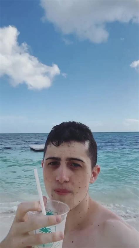 Picture Of Andrew Astor In General Pictures Andrew Astor 1658018266