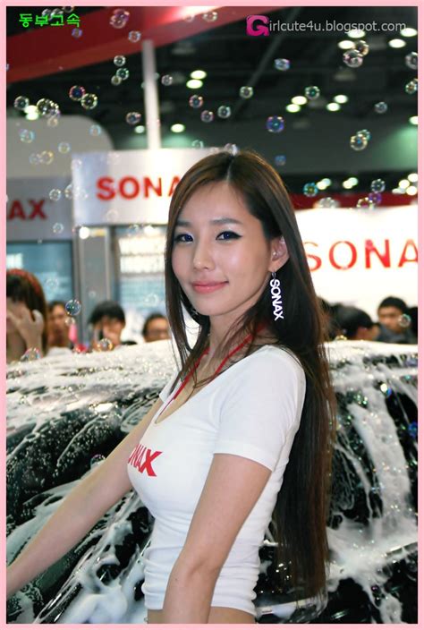 Xxx Nude Girls Lee Ji Min Automotive Week 2012