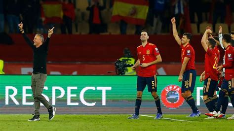 La Obra De Autor De Luis Enrique 81 Jugadores Y 44 Debutantes