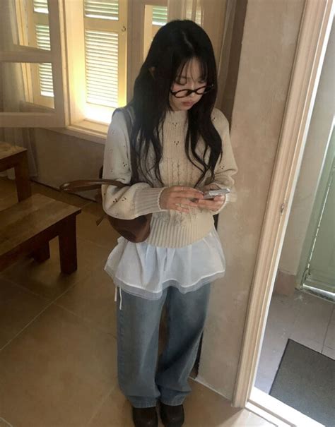 “바지 위에 팬티 입는 거랑 같은 거야” 요즘 패션 선두주자는 ‘겹쳐입기