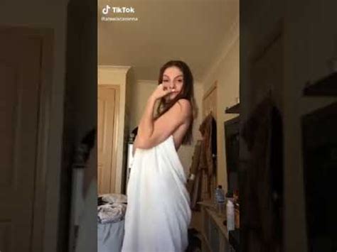Pretty Girl Accidentally Dropping Her Towel YouTube