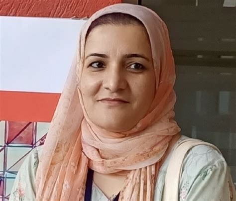 Kashmir Teacher Bags Serb Power Fellowship Kashmir Life Latest News