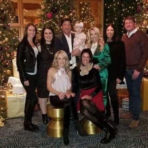 Linda Holliday Net Worth Age Weight Bio Height 2024 The Personage