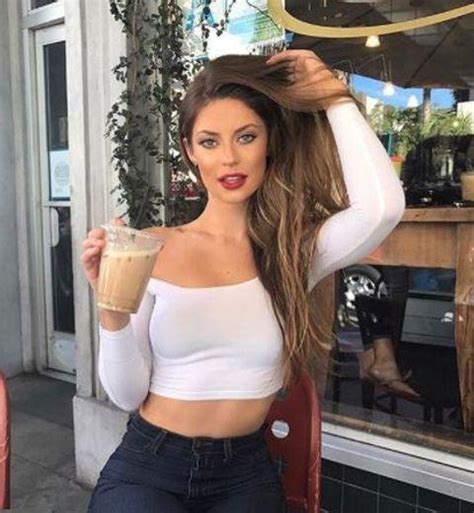 Hannah Stockings Net Worth Active On Social Media Earning A Huge