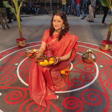 Dr Deepti Bhatnagar Deeptherealvibes • Instagram Photos And Videos