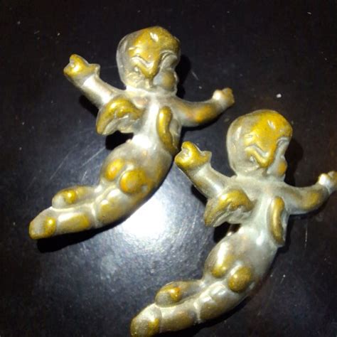 Vintage Cheeky Cherub Angel Gold Tone Brass Brooch Sc Gem