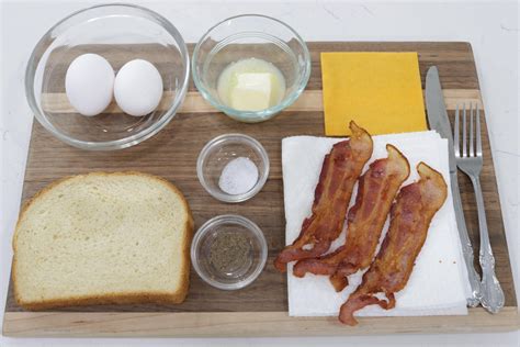 Bacon Egg And Cheese Sandwich 5 Steps With Pictures Instructables