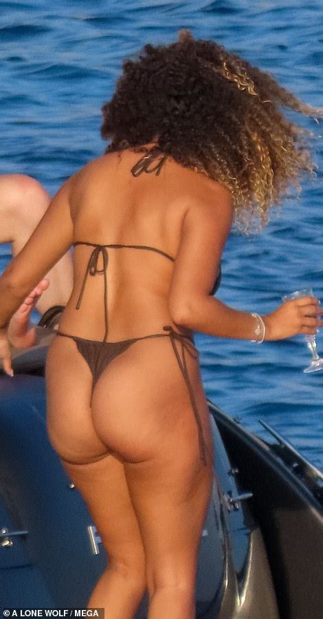 Love Island S Amber Gill Sizzles In A Tiny Bikini As She Enjoys A Boozy Boat Trip In Ibiza