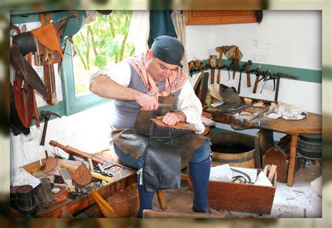 Living In Williamsburg Virginia The Shoemaker At Colonial