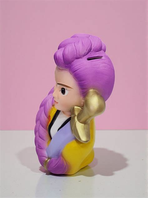 Alcancía De Ceramica Rumi Guerreras Del Kpop Cute Shop