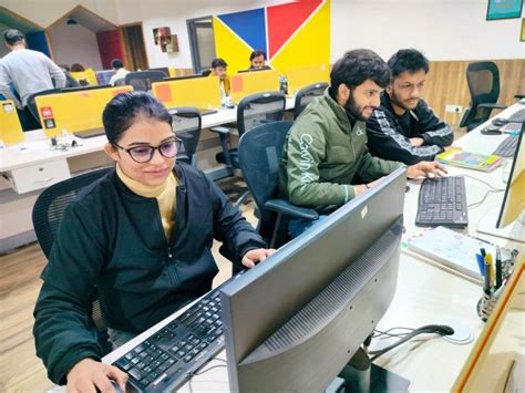 Hiringnow Trending Jobopportunity Helpinghands Greatopportunity React Reactjs