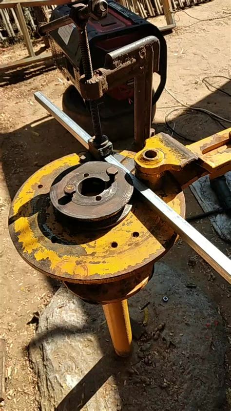 ကိုကျော်စိုးဦးမခင်ဌေးဝင်း သံပန်းသံတံခါးလုပ်ငန်း Was Live By ကိုကျော