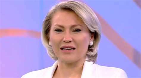 De Ce Nu Va Mai Apărea Mirela Vaida La Acces Direct Prezentatoarea Trece Printr O Perioadă De