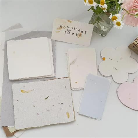 그리고그리다 따끈한 수제종이 모여라~~ 모양도 색감도 무늬도 제각각 우찌노~~다 맘에든다ㅋㅋ ️💛